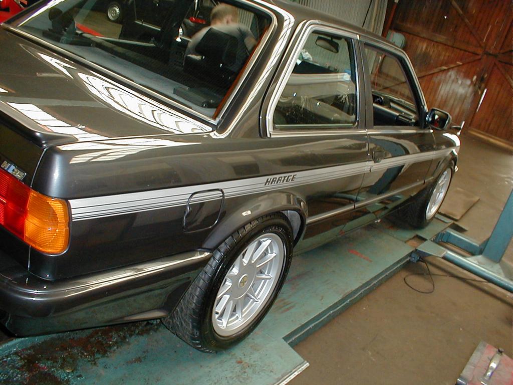 HARTGÉ SIDE STRIPES DECAL SET FOR BMW E30 – VINYLSPORTCLASSIC